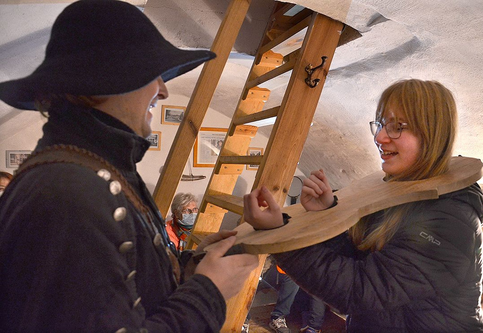 Schönebecks Nachtwächter verpasst Kindern Halsgeige