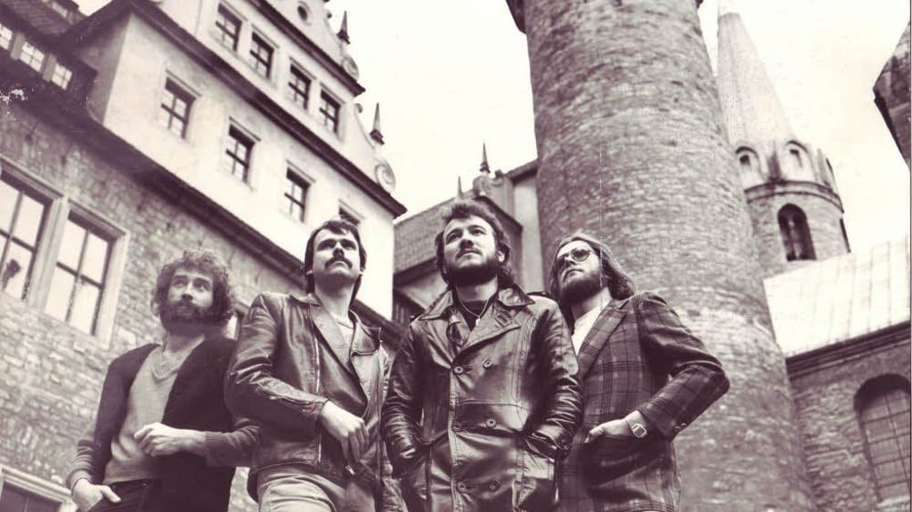 Popmusik in der DDR: Popmusik in der DDR: Mangelware E-Gitarre