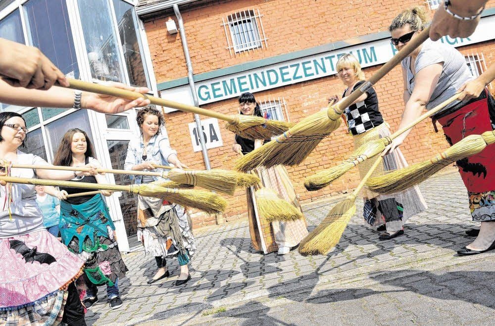 Walpurgisnacht in Prosigk: Walpurgisnacht in Prosigk: Das Dorf mit dem Hexen-Gen