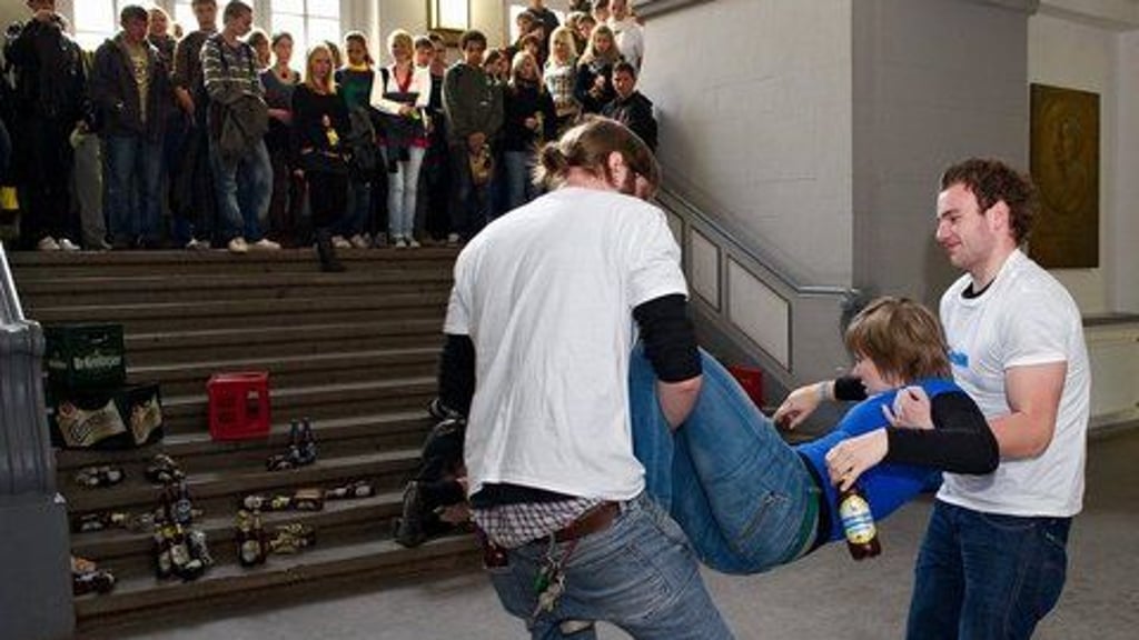 FH Merseburg: FH Merseburg: «Sturzbetrunkene» Studenten feiern Party