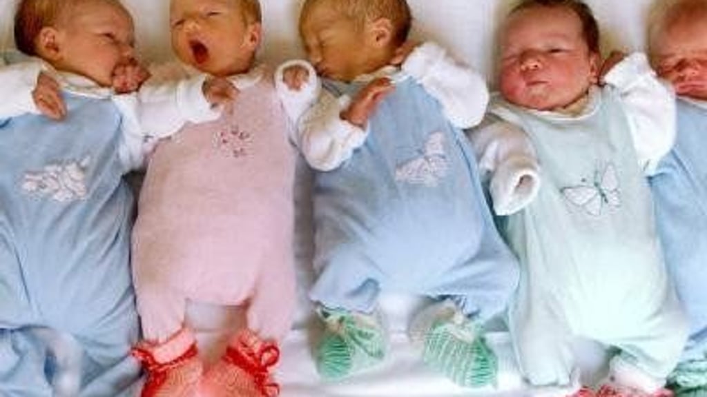 Bevölkerung: Bevölkerung: Wieder weniger Babys in Deutschland Bevölkerung: Bevölkerung: Wieder weniger Babys in Deutschland