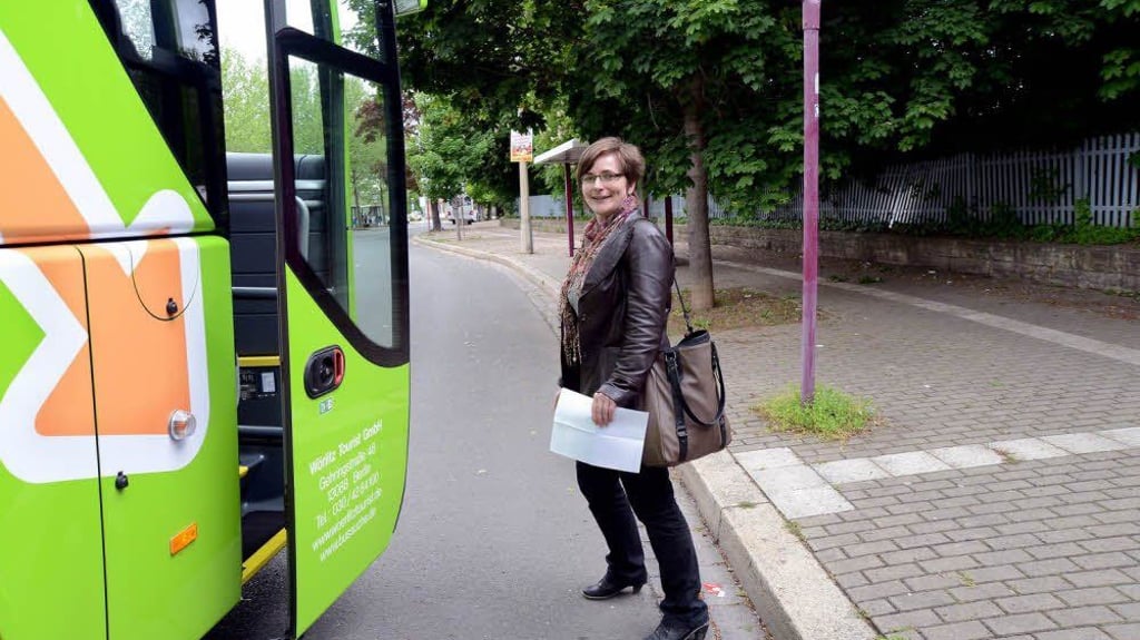 Auto, Fernbus oder Bahn: Auto, Fernbus oder Bahn: Welche ist die beste ...
