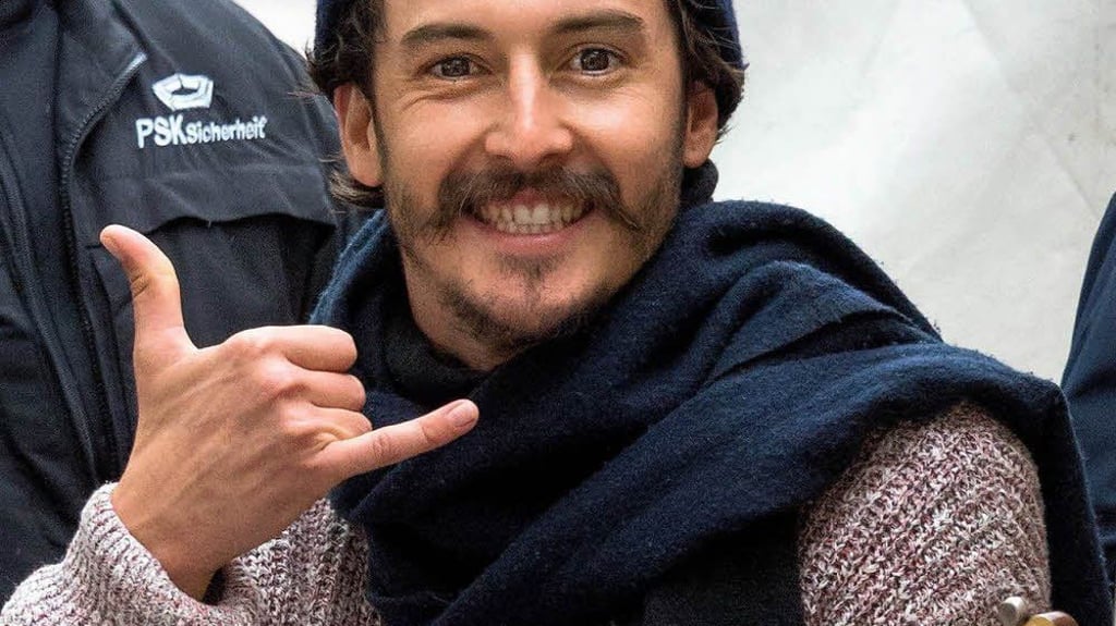 Singer-Songwriter Graham Candy: Singer-Songwriter Graham Candy: Star ...