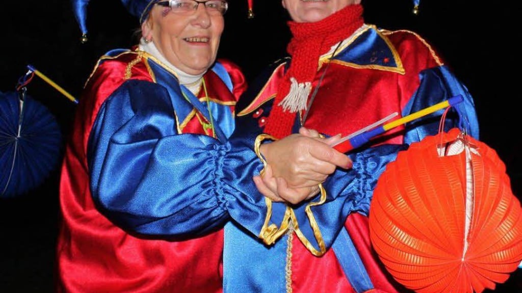 Fasching: Fasching: Narren ziehen durch den Ort