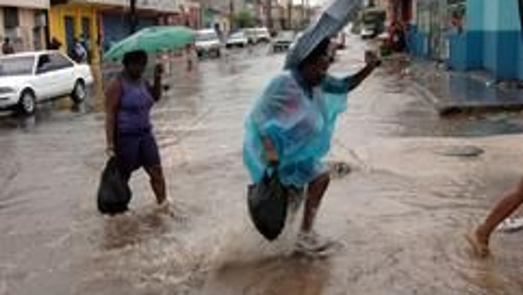 Wirbelstürme: Wirbelstürme: Hurrikan «Emily» rast auf mexikanische ...