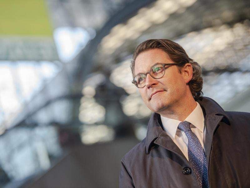 Scheuer plant Spitzentreffen zur Bahn