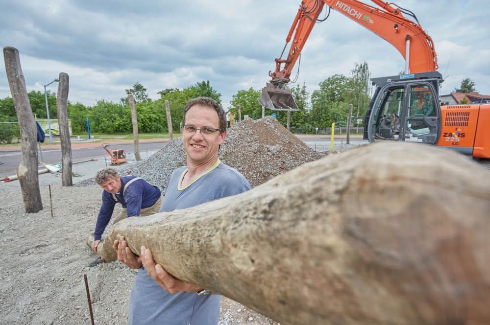 Umbau in Neuborna : Umbau in Neuborna : Kreisverkehr um die Geschichte