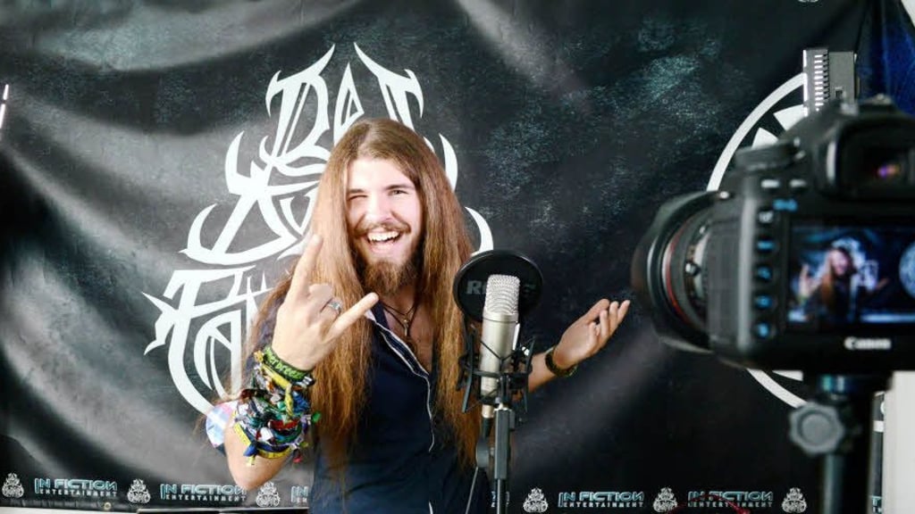 Alexander Prinz: Der Dunkle Parabelritter: Hallenser Alexander Prinz ...