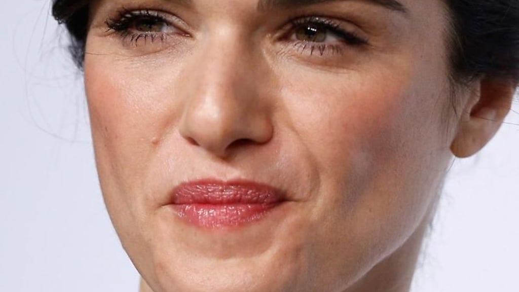 Rachel Weisz tritt in Biopic als Mann auf