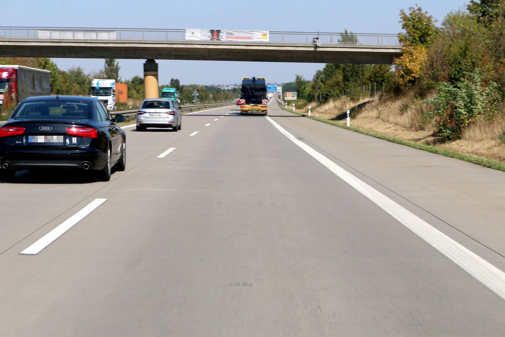 Unfall auf A14 bei Bernburg: Lkw-Unfall auf A14 bei Bernburg: Lkw-Fahrer aus Polen reagiert ...