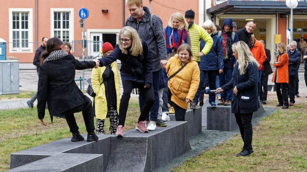 Auf neuen Wegen durch Dessau: Auf neuen Wegen durch Dessau: "Passagen ...