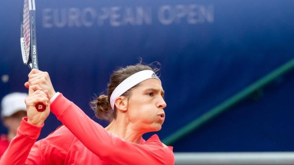 Andrea Petkovic als ZDF-Sportmoderatorin im Gespräch