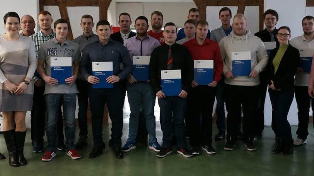 Ausbildung am BTZ Bernburg: Ausbildung am BTZ Bernburg: Junge ...