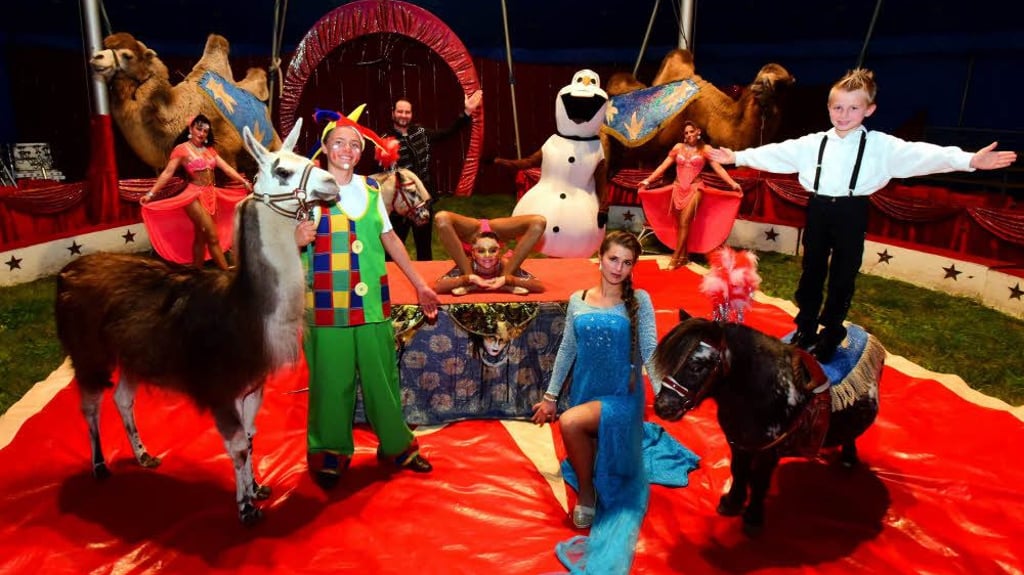 Circus Robini in Weißenfels: Circus Robini in Weißenfels: So lebt und ...