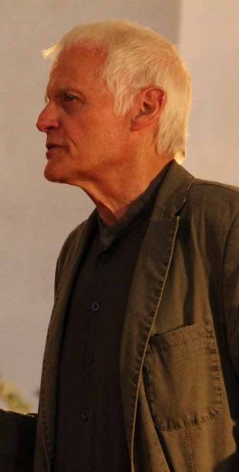 Manfred Gabriel stellt Grafiken in der Burger Nicolaikirche aus