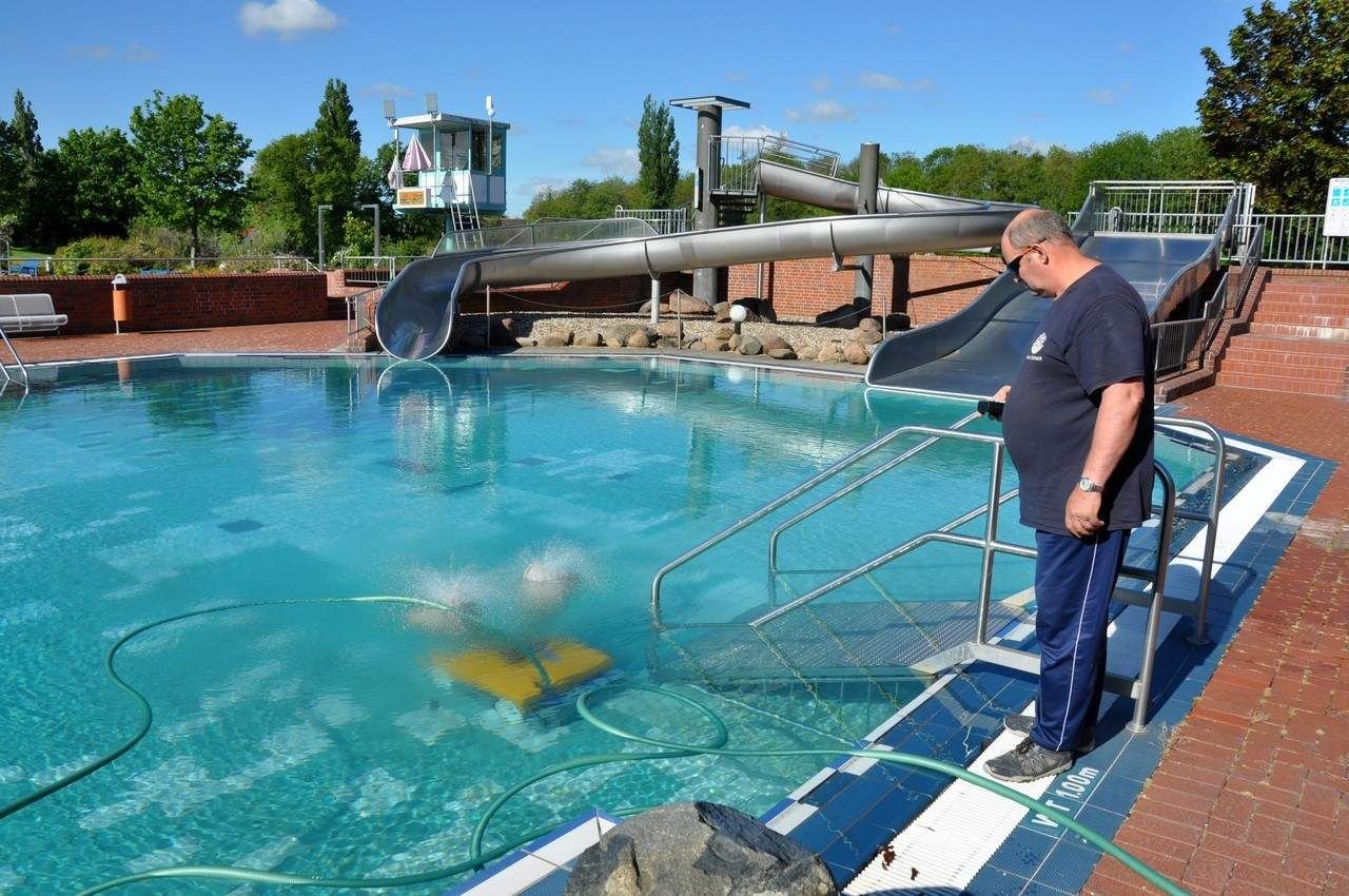Freibad ist bereit für Besucher