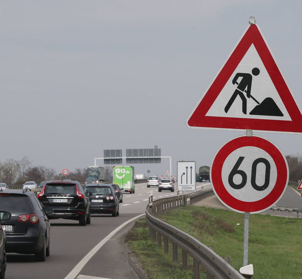 Staugefahr wegen Baustellen in Halle - Wird Autobahn A14 zur Staufalle? Staugefahr wegen Baustellen in Halle - Wird Autobahn A14 zur Staufalle?