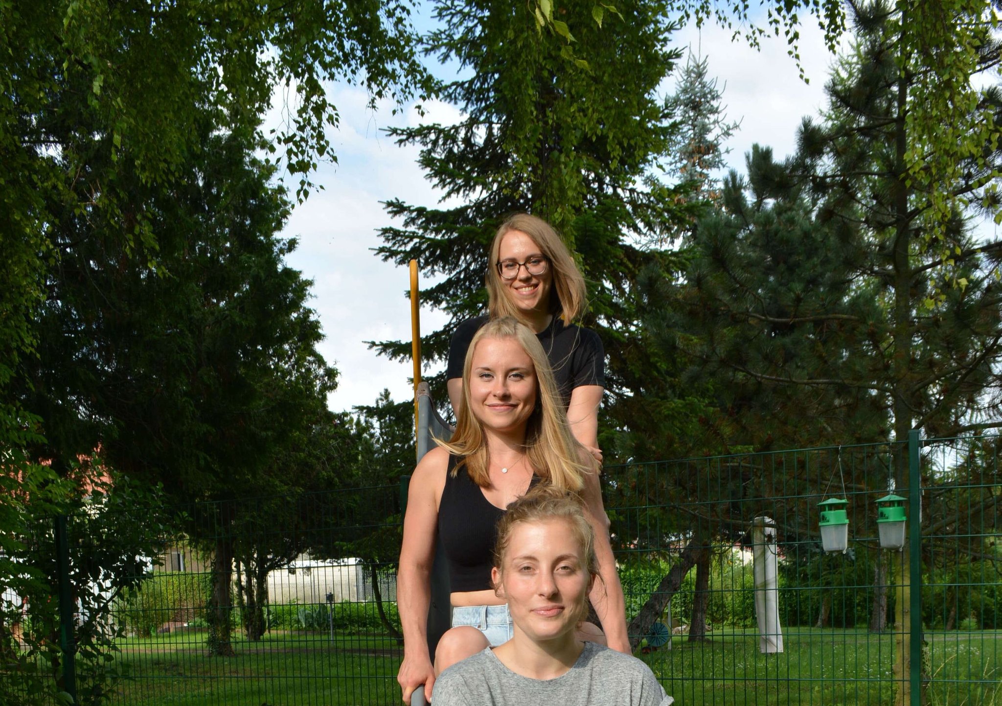 Die unterschiedlichen Lebenswege der Drillinge aus Tagewerben