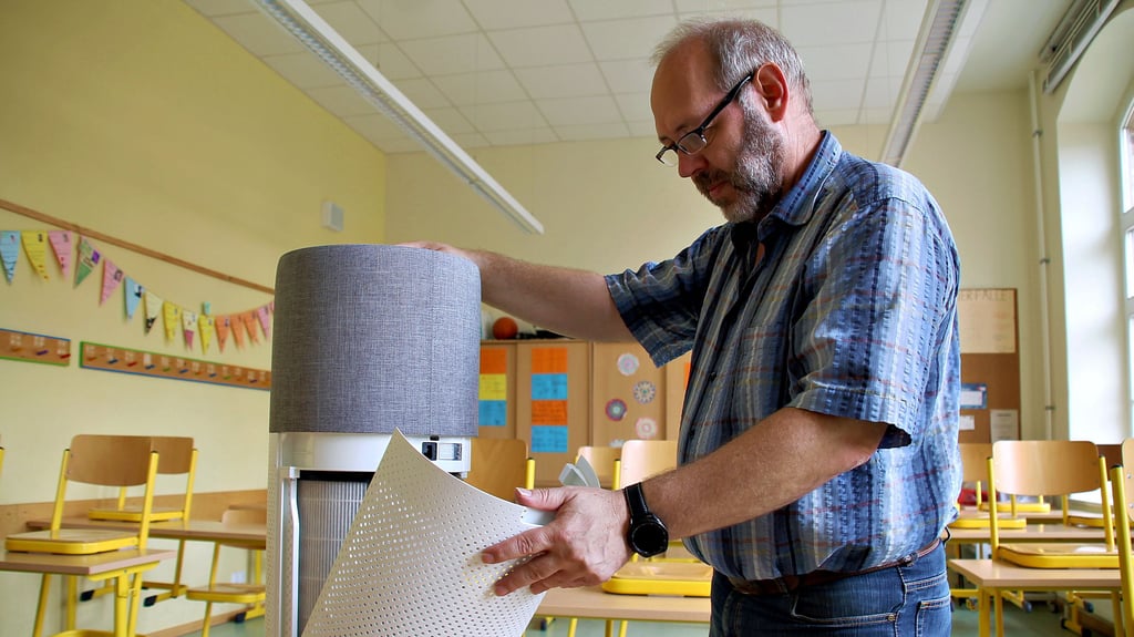 Können mobile Luftfilter in den Klassenzimmern den Präsenzunterricht an ...