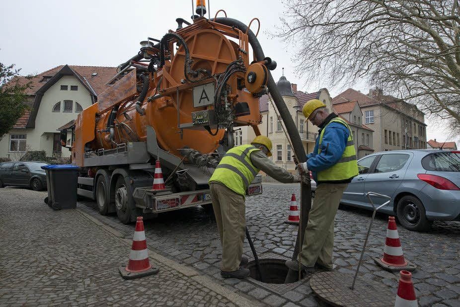 Zweckverband Ostharz: Zweckverband Ostharz: Arbeiten im Untergrund Zweckverband Ostharz: Zweckverband Ostharz: Arbeiten im Untergrund