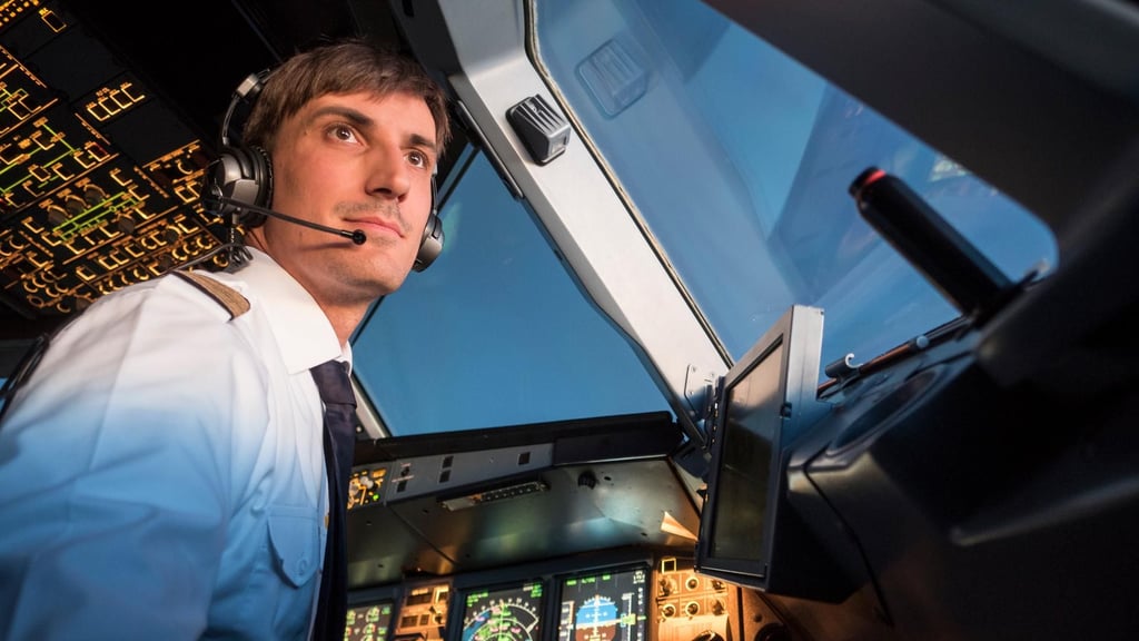 "Deadhead" "PAP": Pilot verrät: Das bedeuten die Codes des Flugpersonals