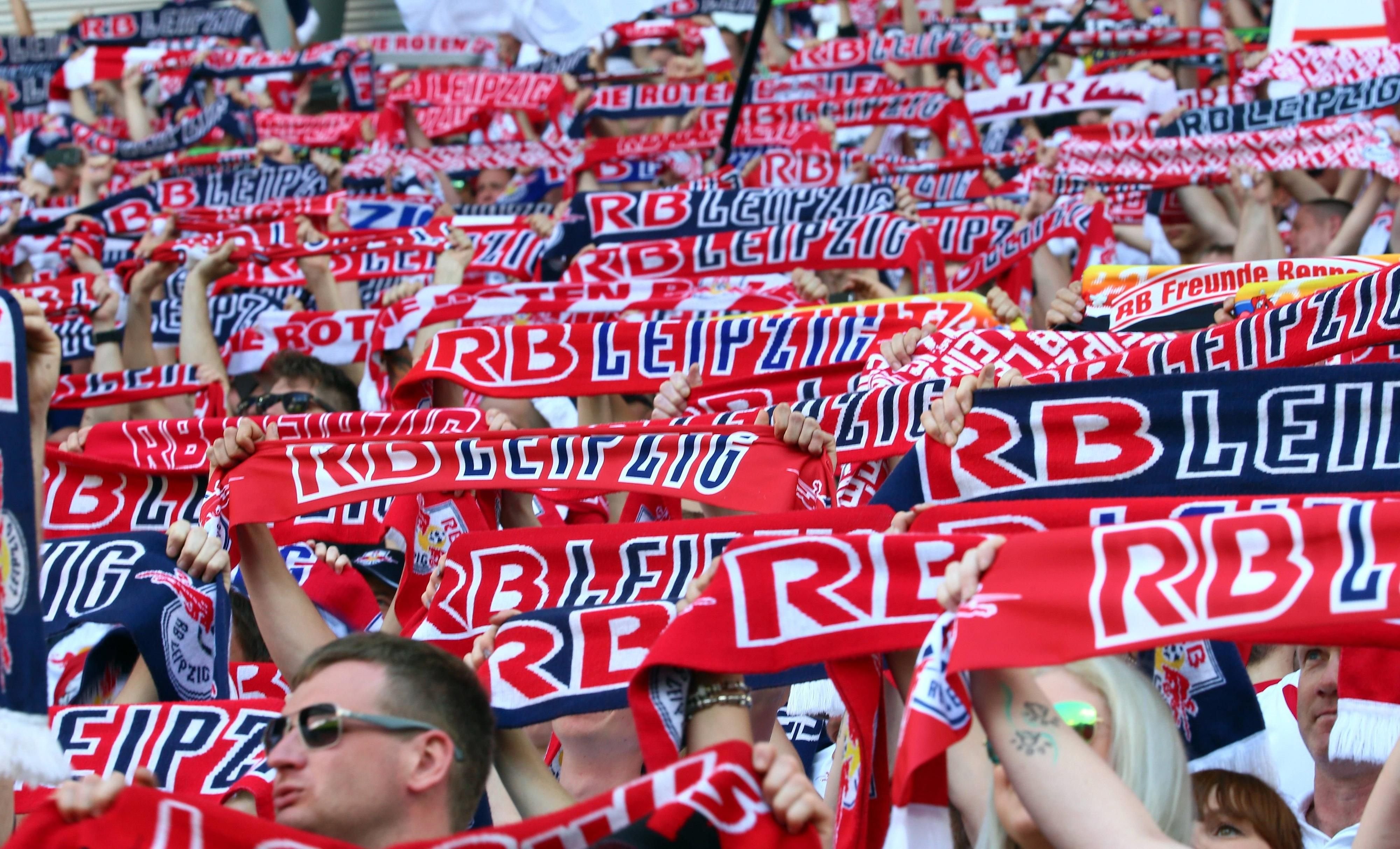 RBL Leipzig-Fans fahren mit Schal kostenlos zur Aufstiegsparty