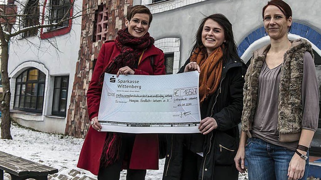 Spende in Wittenberg: Spende in Wittenberg: Schüler unterstützen ...