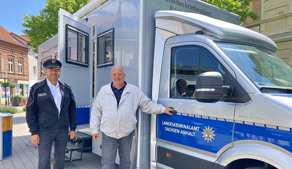 Prävention in der Innenstadt von Burg: Wie ein Mobil Verbrecher fernhält