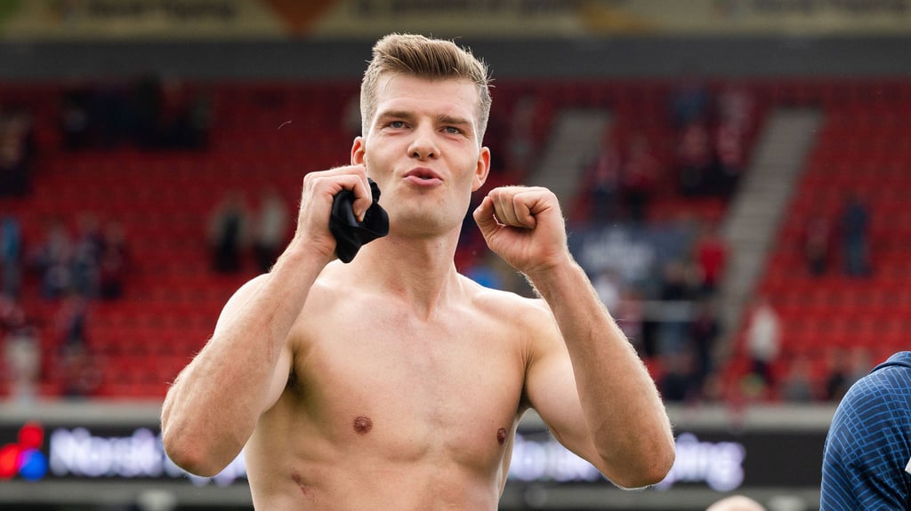 Nach Ausfall von Poulsen bei RB Leipzig: Tedesco gibt Alexander Sörloth ...