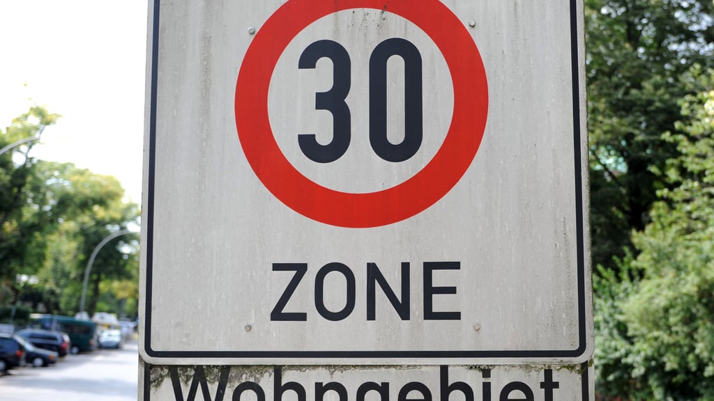 Tempolimit: Warum Städte und Gemeinden selbst über 30er-Zonen ...