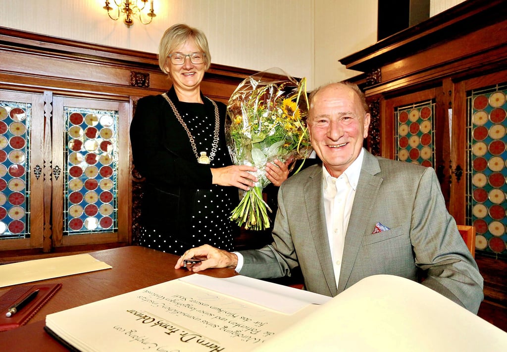 Ärztlicher Direktor und Chefarzt: Frank Odemar vom Klinikum Bernburg ...