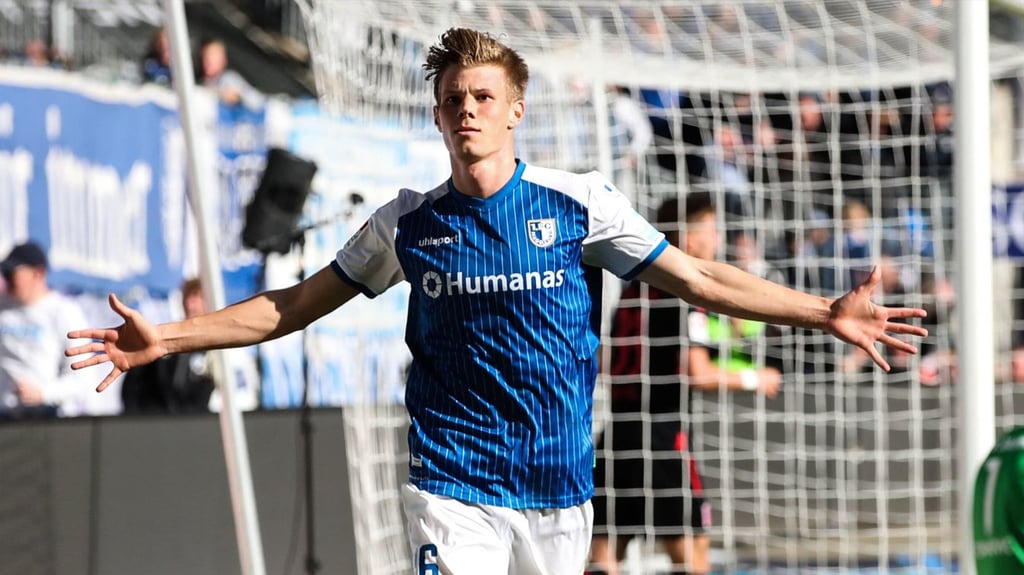 FCM-Held Luca Schuler: Kuss und Bier auf Magdeburger Oktoberfest