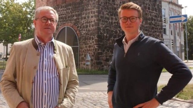 Adel Mit Doppel "Von": Wie Hennig und Sohn August von Katte von Lucke ...