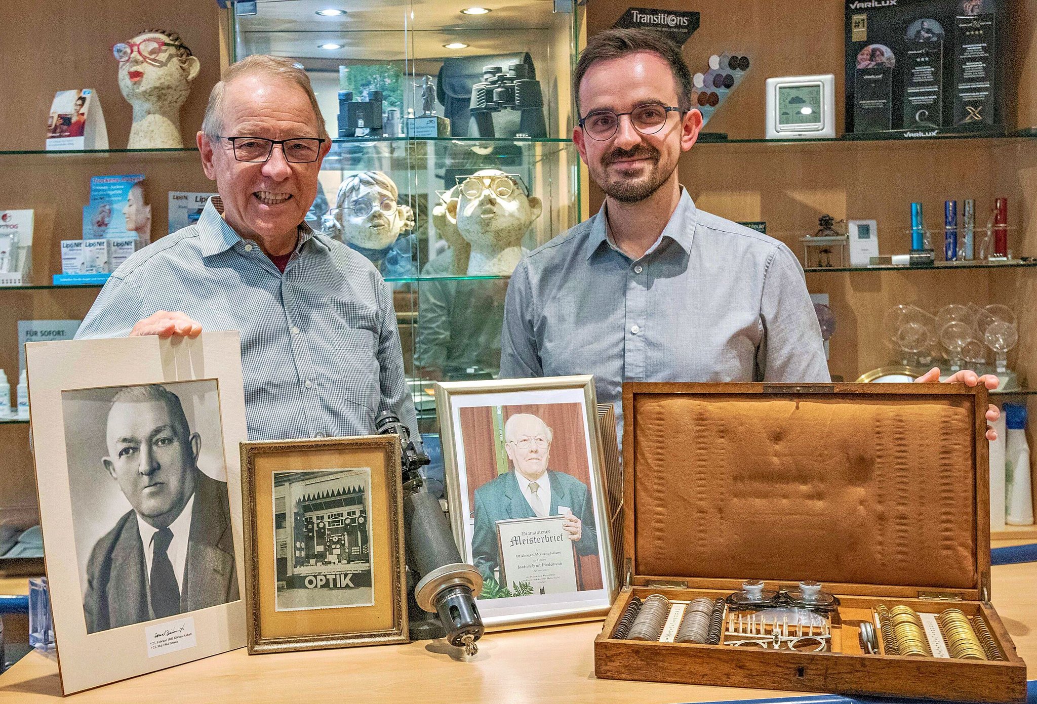 Nachfolger hält an gutem Namen fest: Lange Tradition - Augenoptik ...