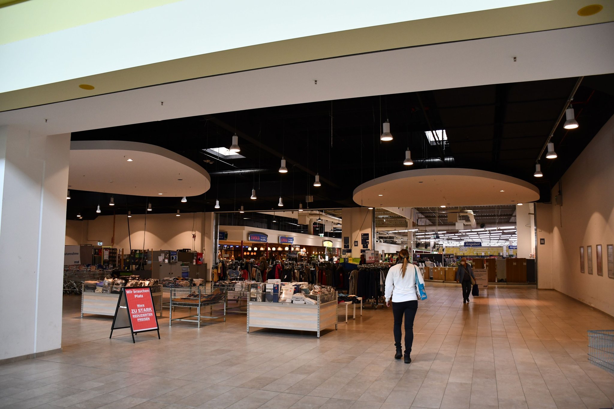 Einkaufen in Magdeburg: So geht es mit Real-Markt im Flora-Park weiter