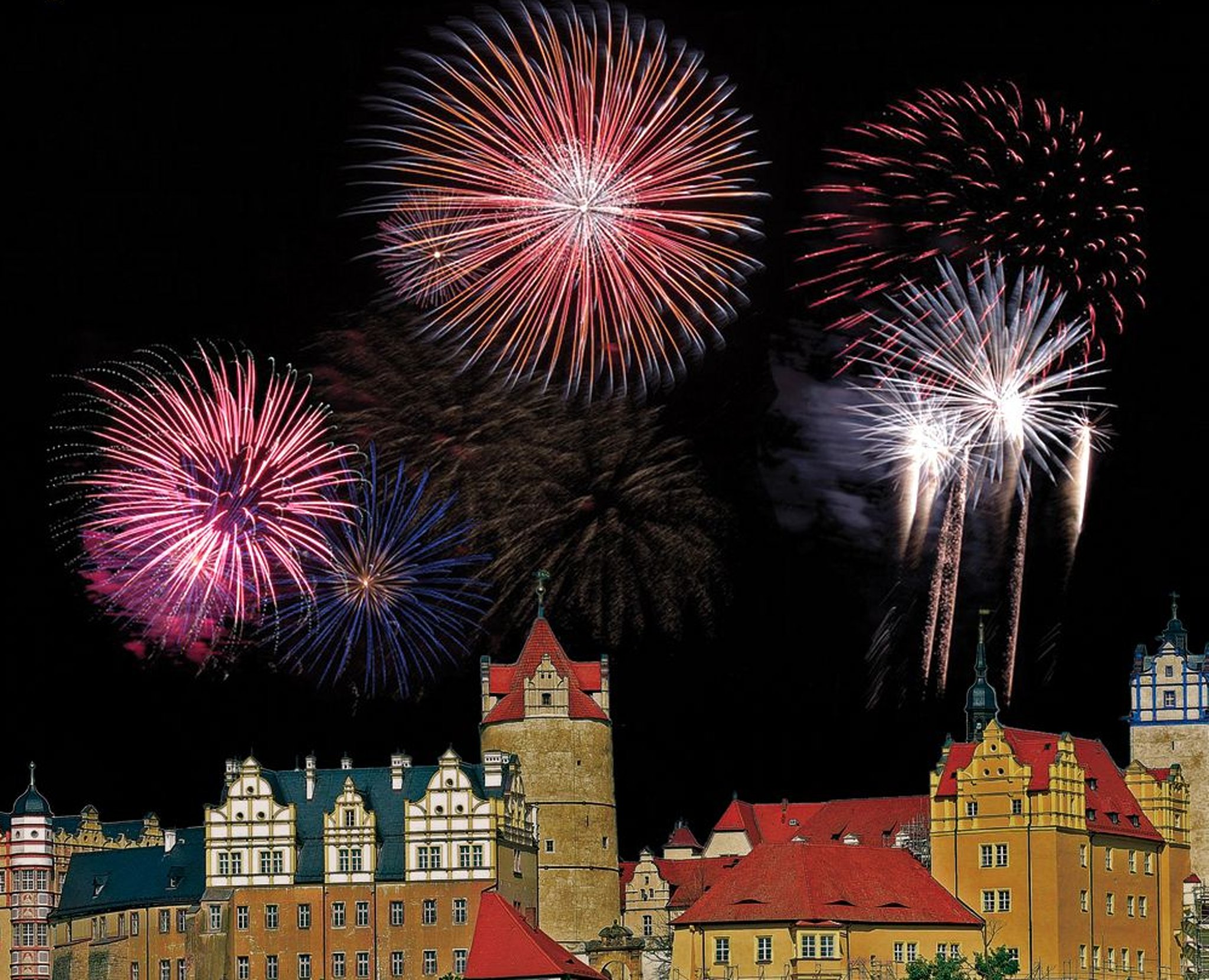 Spendenkampagne fast am Ziel: Finanzierung von Silvester-Feuerwerk über ...