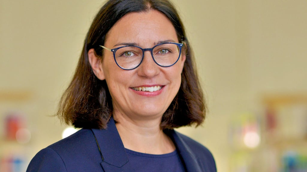 WISSENSCHAFT: Professor des Jahres: Begehrter Titel geht an die ...