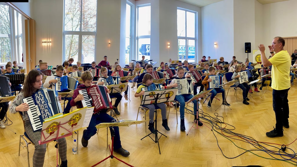 Vorfreude und Lampenfieber: Musiker der Musikschule Fröhlich geben ...
