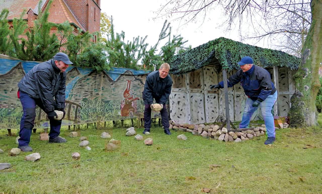 Märchendorf mit Sonnenenergie beleuchtet: Grüner Winterzauber - das ...