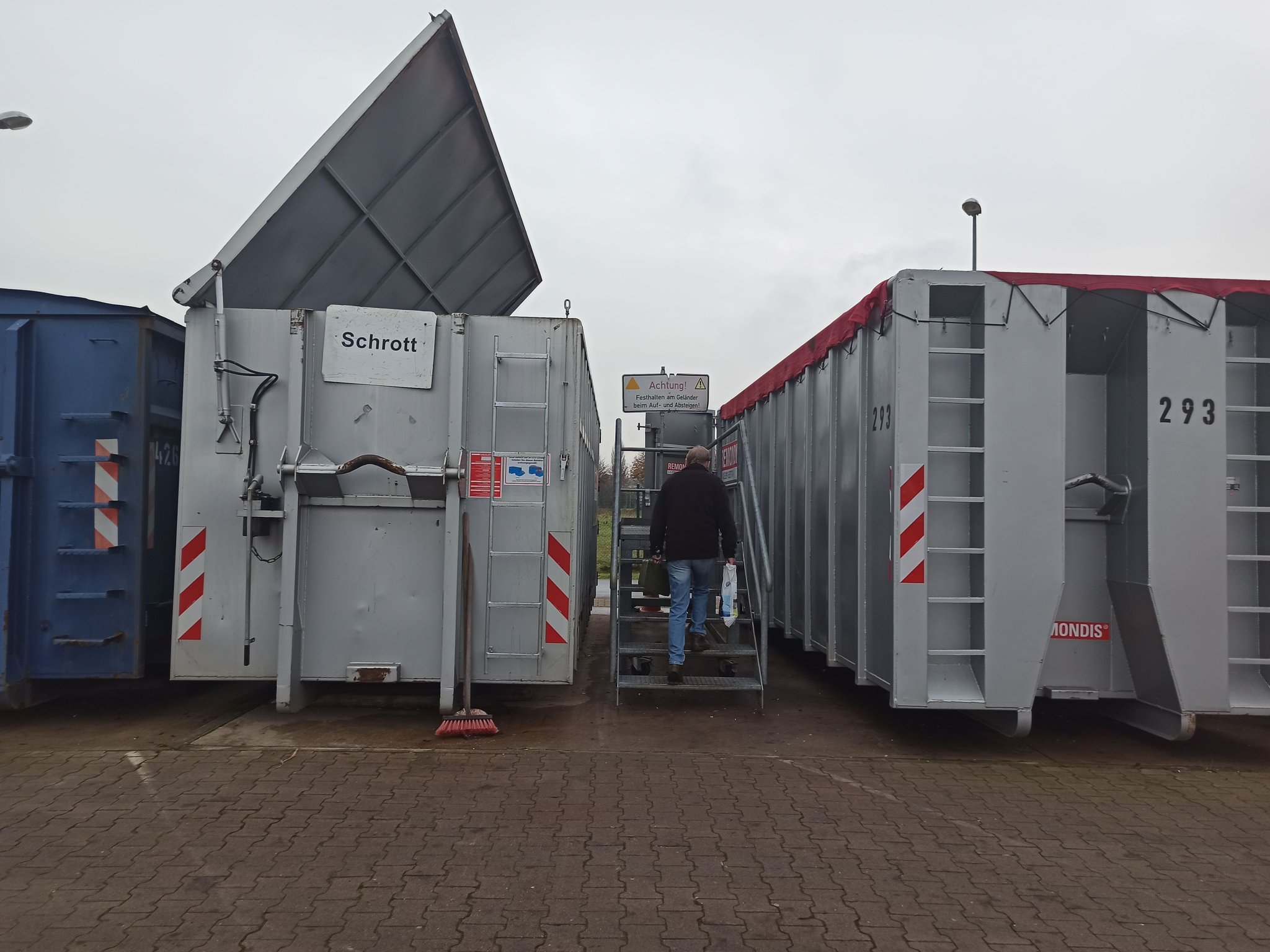 Müll in Magdeburg: Sperrmüll, Schrott und Schadstoffe - hier entsteht ...