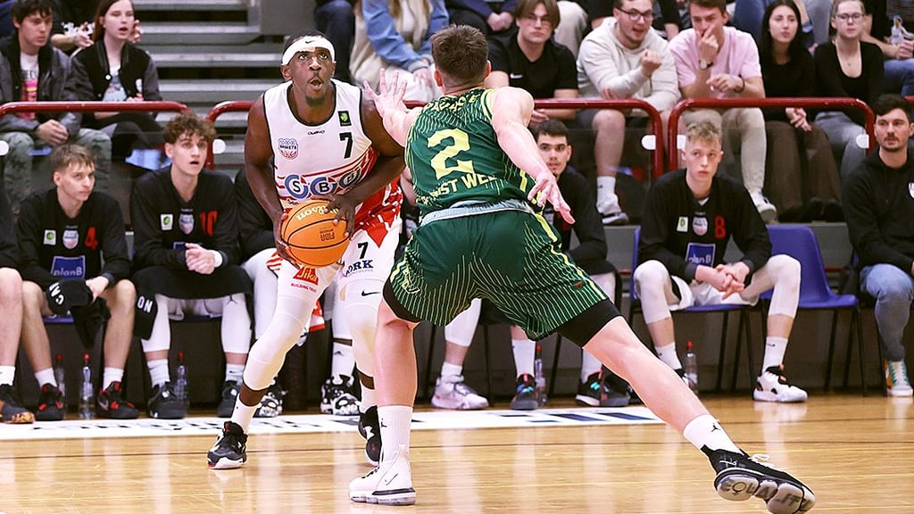 Basketball: Gegner chancenlos: Wie Wolmirstedt die erhoffte Reaktion ...