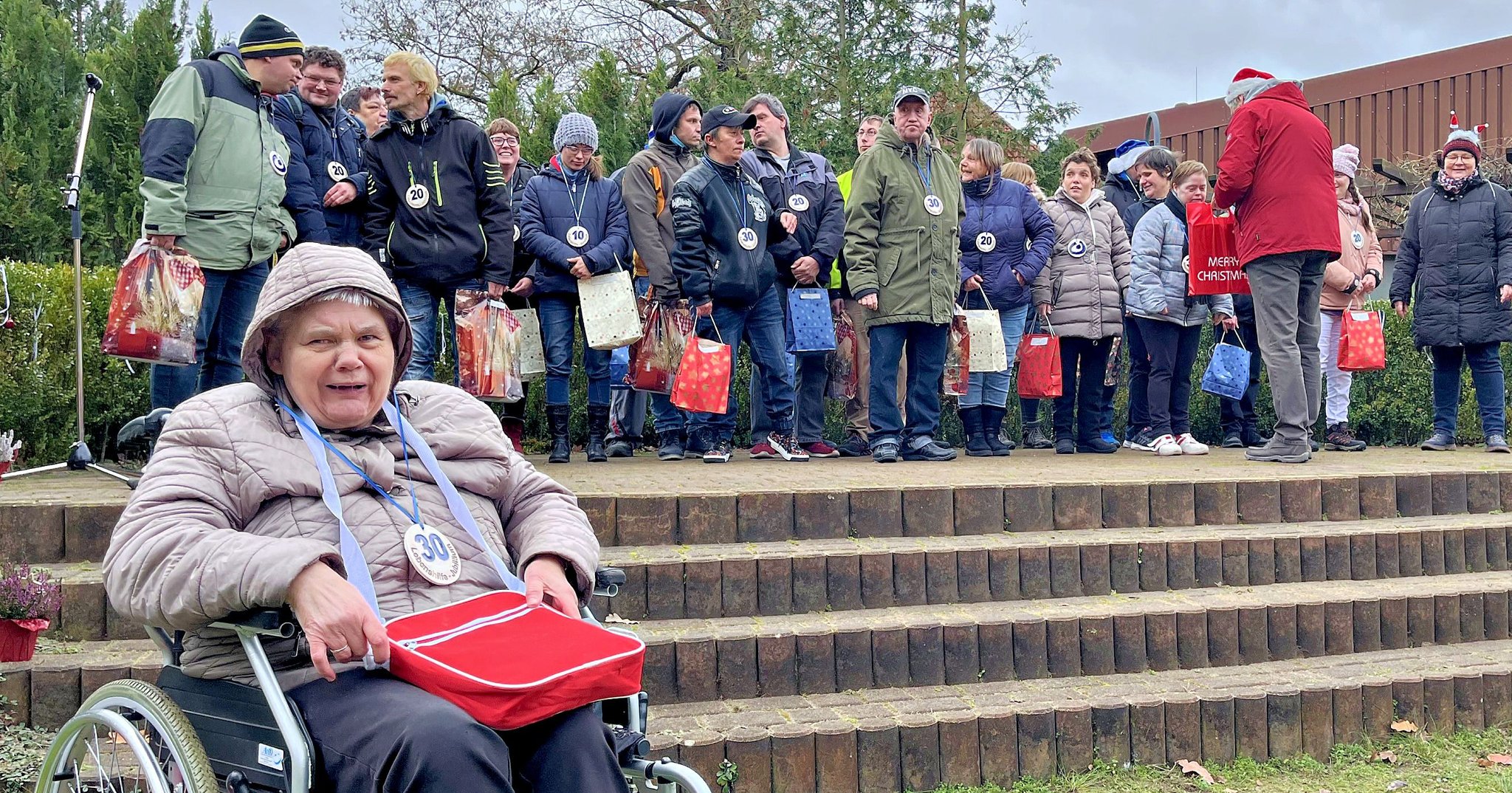 Behindertenwerkstatt: Die ersten 30-jährigen Mitarbeiter bei der ...