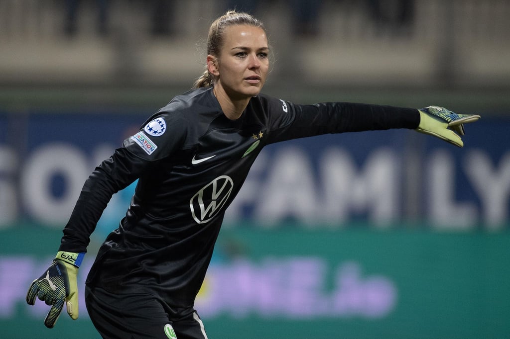 Nationalmannschaft: Torhüterin Frohms: Fokus auf Ausbildung von ...