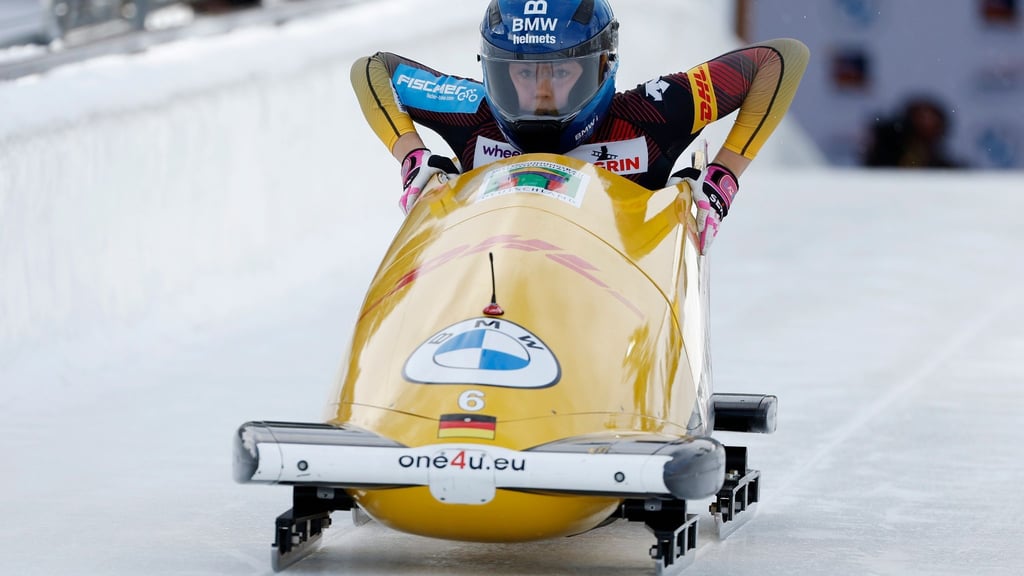 Bob in USA: Historischer Sieg: Nolte gewinnt Monobob-Weltcup