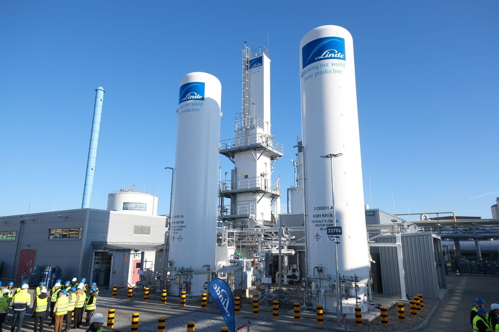 Chemieunternehmen: Linde nimmt Edelgaseanlage in Leuna in Betrieb