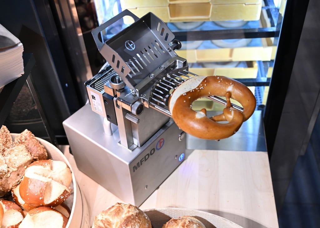 Essen & Trinken: Tüftler wollen Butterbrezel mit Maschine revolutionieren