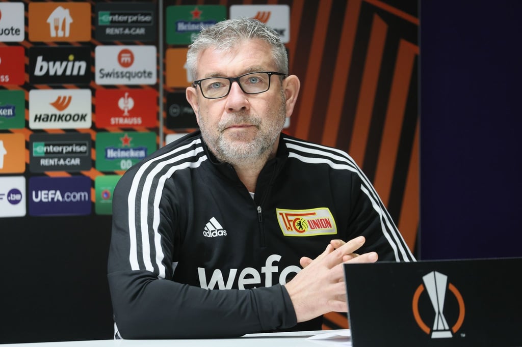 Fußball: Union-Coach Fischer bringt bewährte Kräfte: Roussillon neu