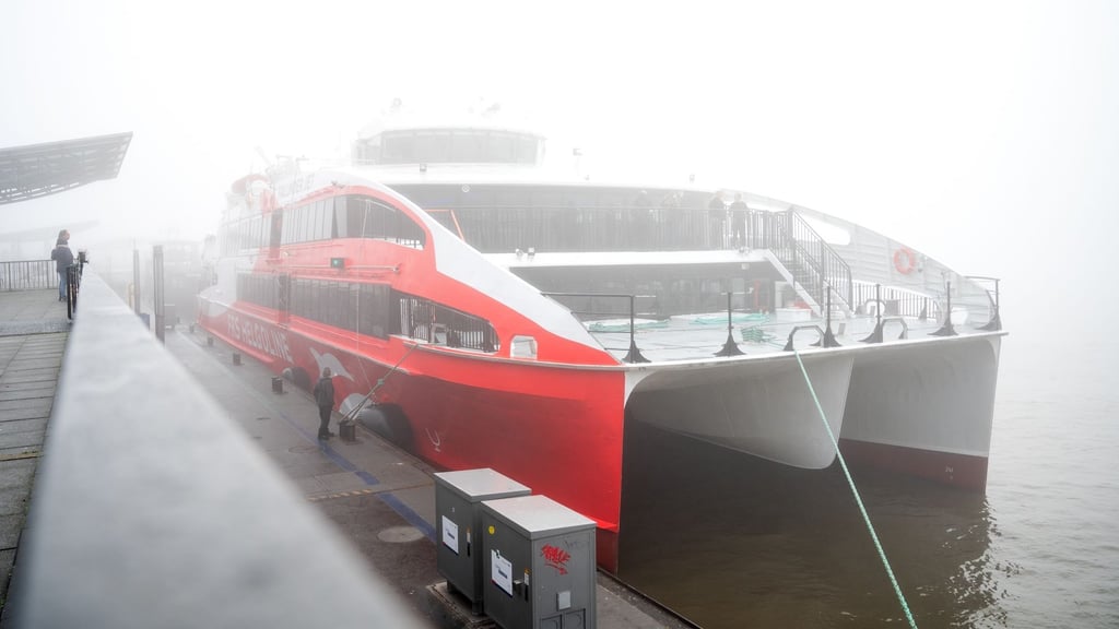 Schifffahrt: Helgoland-Katamaran „Halunder Jet“ in Saison gestartet