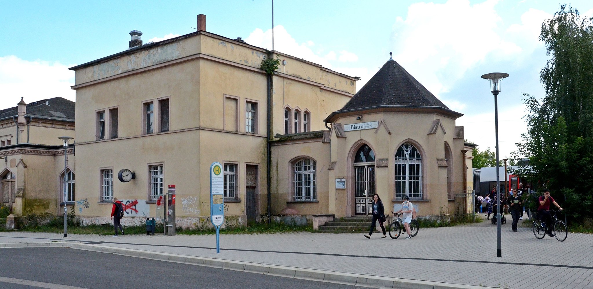 Bahnhof Zerbst:: Freude bei Bürgermeister Andreas Dittmann (SPD ...