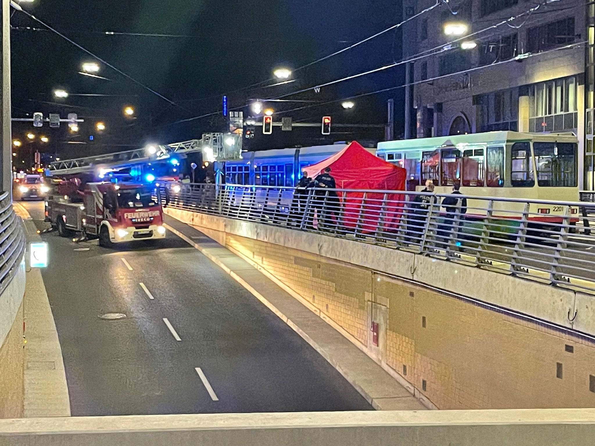 Unfall in Magdeburg mit Straßenbahn: Toter Tram-Surfer - Polizei hat jetzt Klarheit